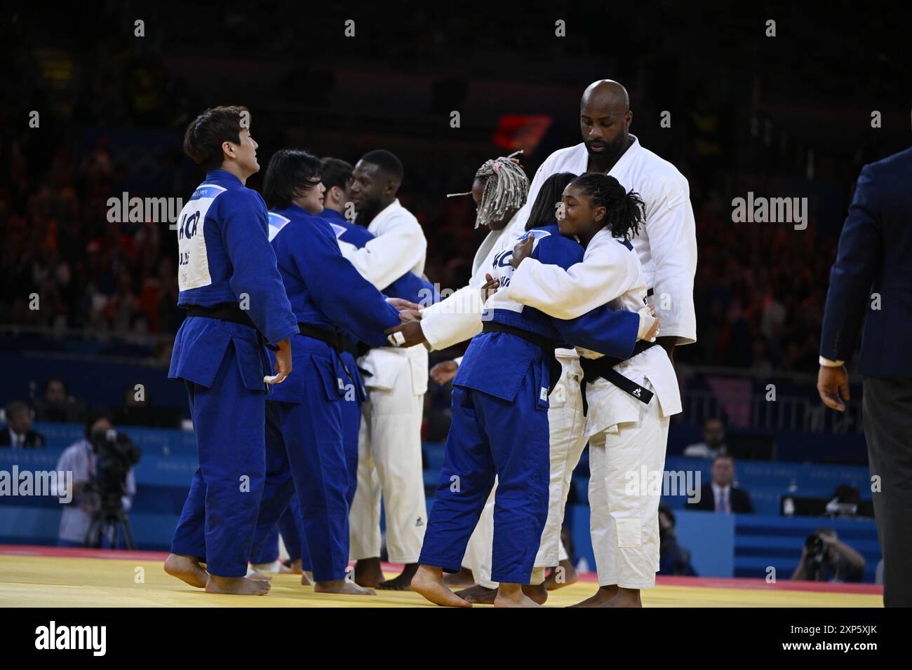 PARIS - FRANCE, 3 août 2024, Paris OLYMPICS judo, France remporte le ...