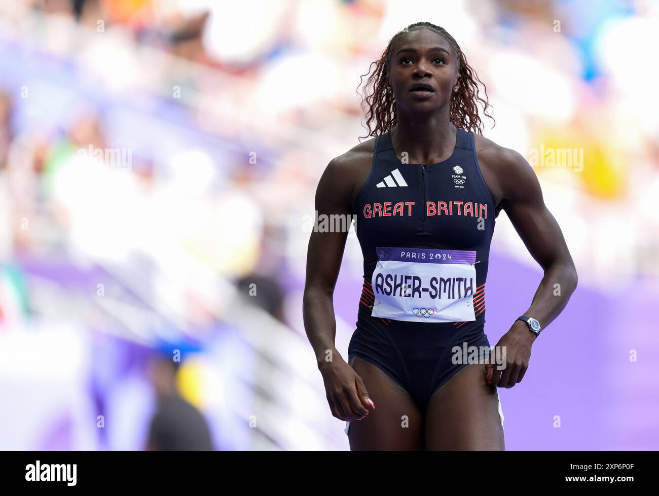 La Grande-Bretagne Dina Asher-Smith après les manches féminines du 200 ...