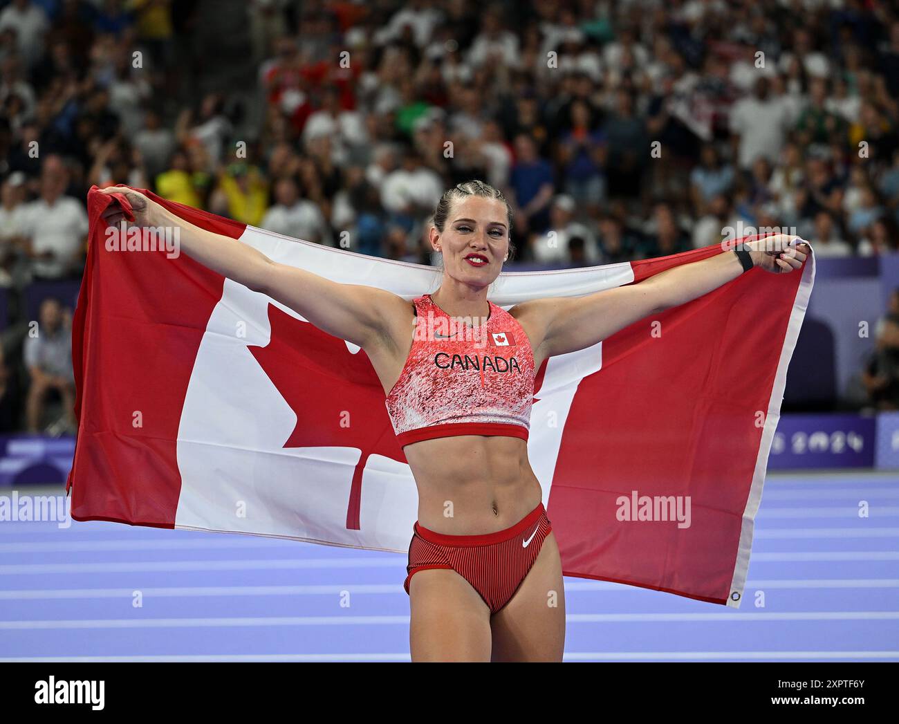 Paris, France. 7 août 2024. Alysha Newman, du Canada, réagit après la ... Paris, France. 7 août 2024. Alysha Newman, du Canada, réagit après la ...