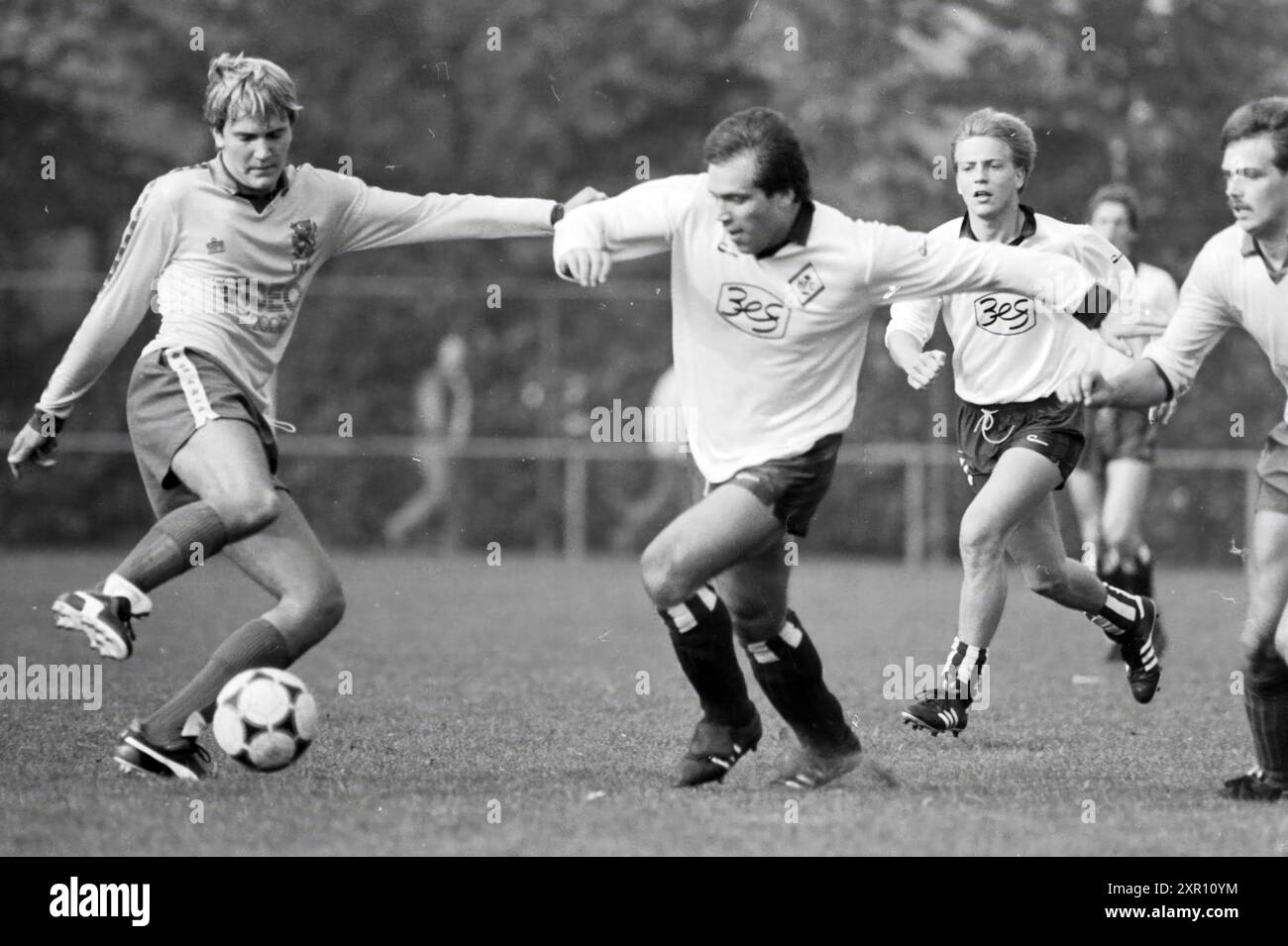 Football vvb Banque de photographies et d’images à haute résolution - Alamy
