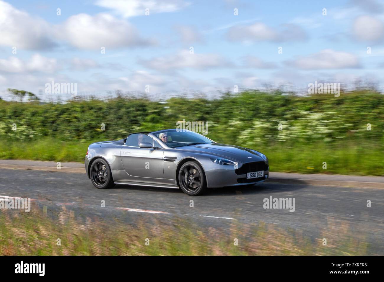 2007 Aston Martin Vantage V8, Silver car Roadster Petrol 4282 cc ...