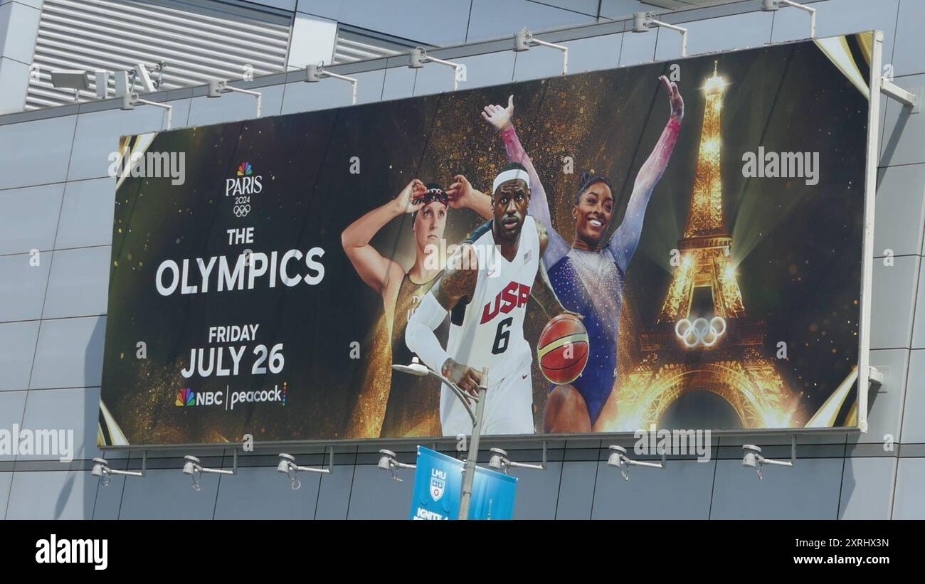 Simone biles jeux olympiques de paris Banque de photographies et d’images à haute résolution - Alamy