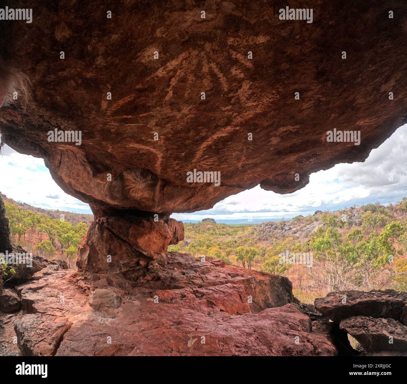 Aboriginal rock shelter australia Banque de photographies et d’images à ...