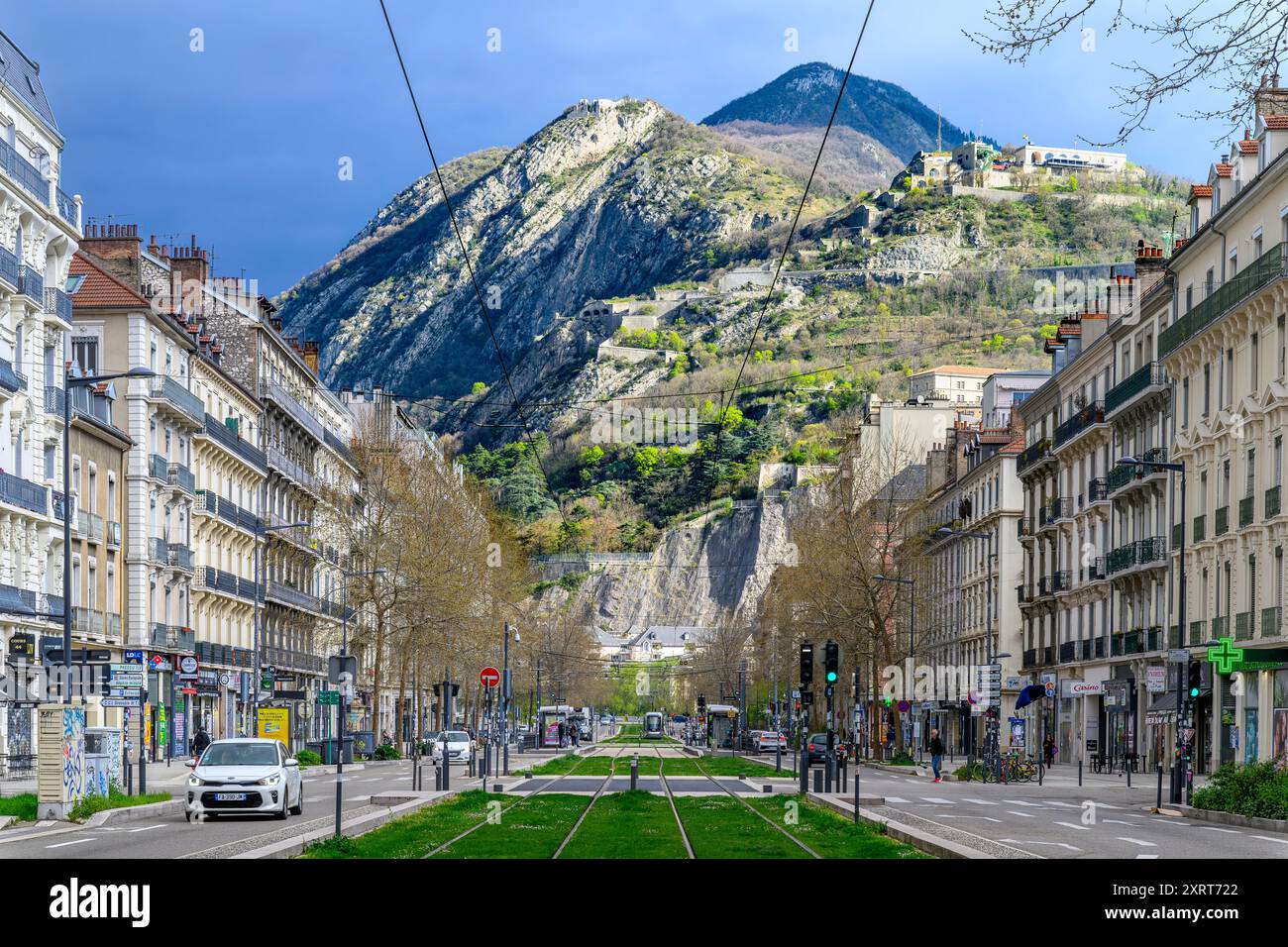 Ville de grenoble Banque de photographies et d’images à haute ...