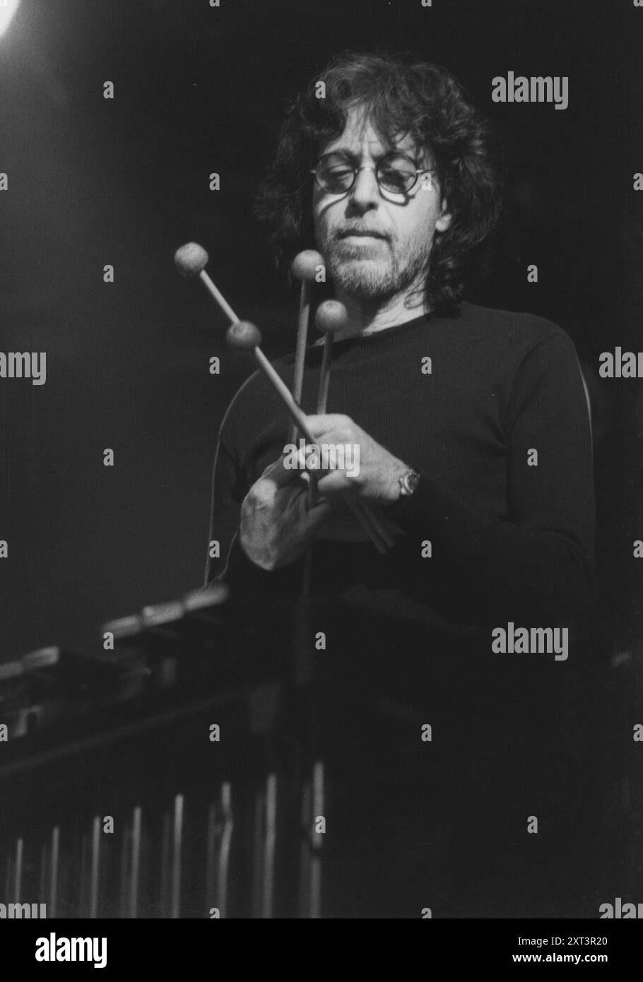 Steps ahead Banque d'images noir et blanc - Alamy