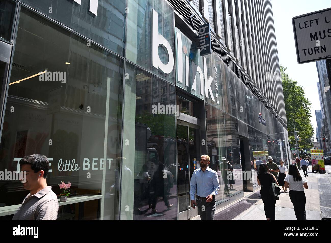 Photo by: NDZ/STAR MAX/IPx 2024 8/14/24 A Blink Fitness in Midtown ...