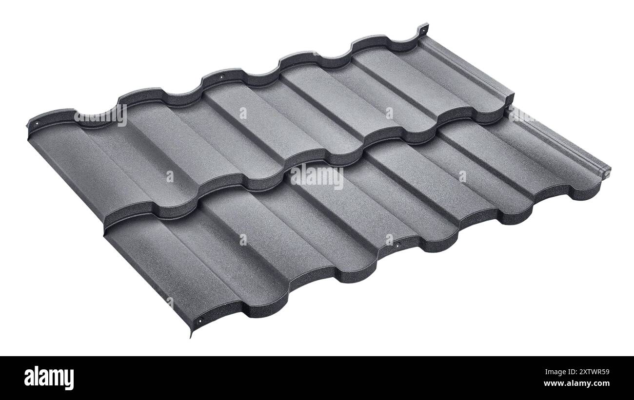 Feuille de toiture en acier gris léger isolée sur fond blanc. Panneau ...