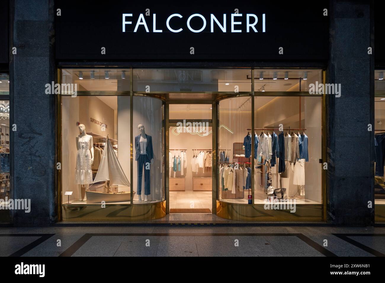 Logo falconeri Banque de photographies et d’images à haute résolution ...