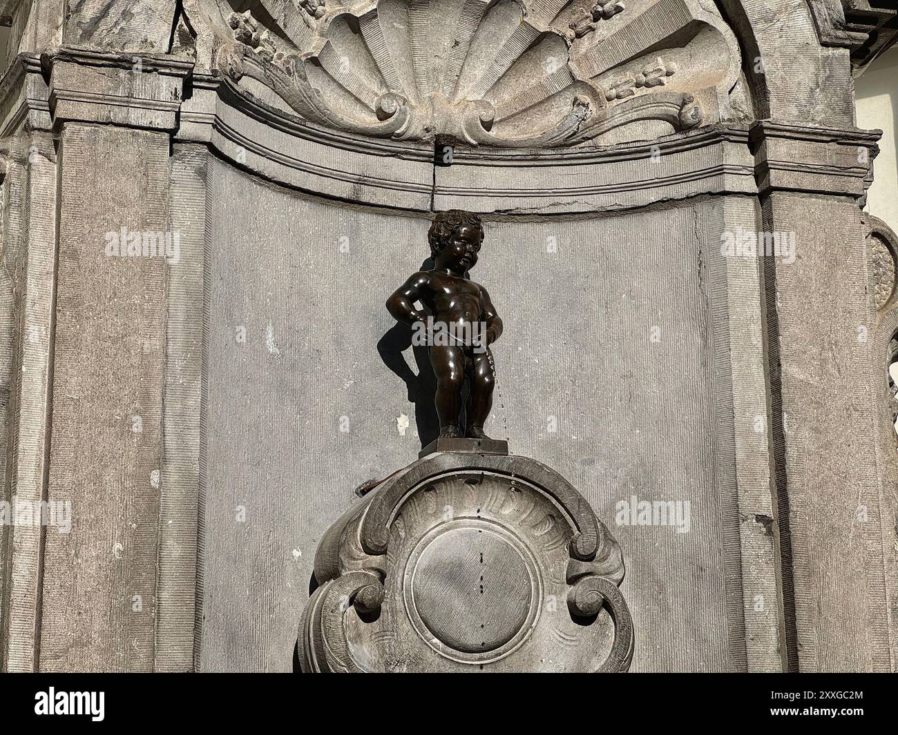 The famous manneken pis Banque de photographies et d’images à haute ...