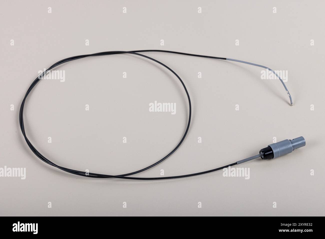 Câbles guides PTCA. Stent et cathéter pour implantation dans des ...