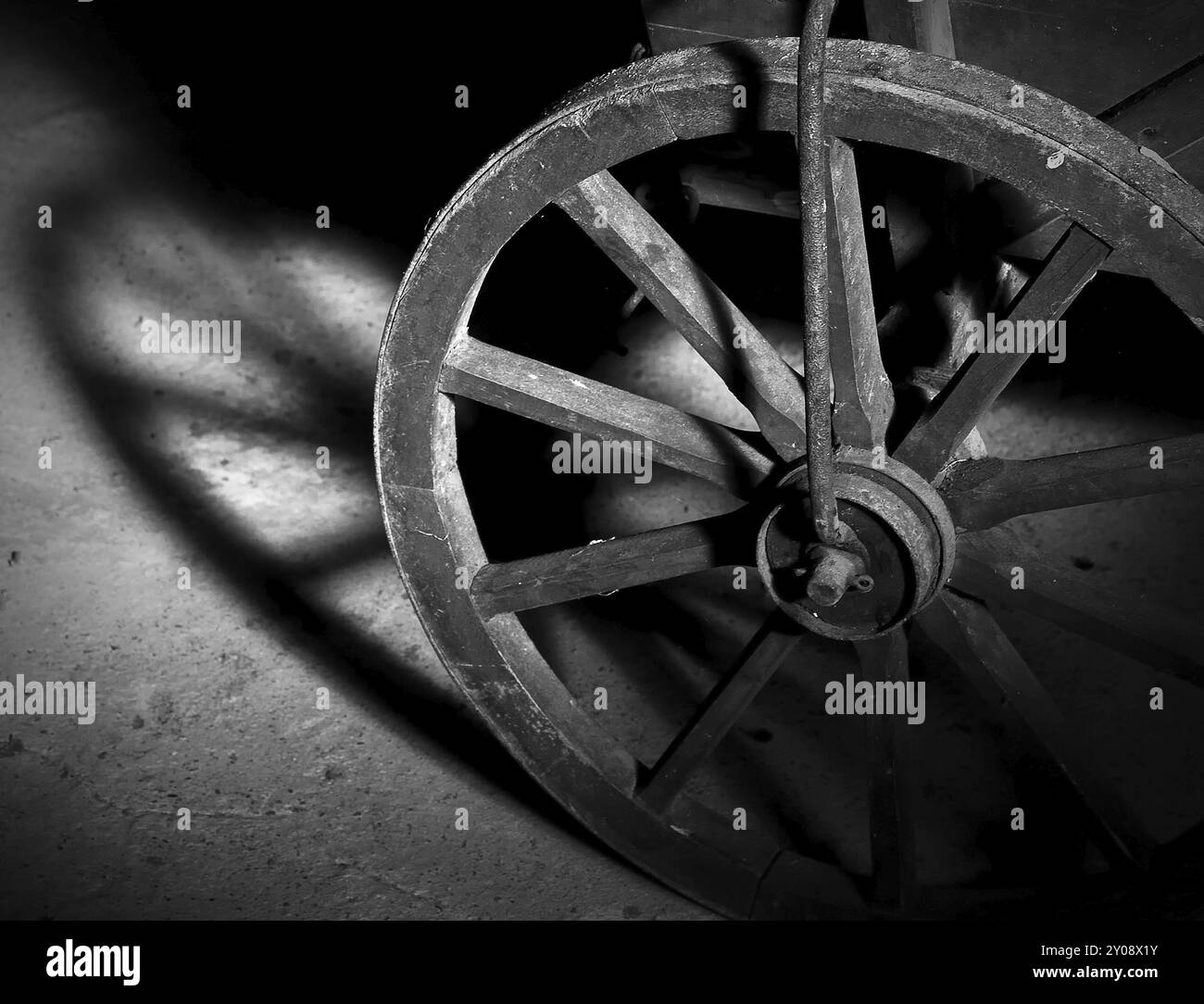Charrette à bras ancienne Banque d'images noir et blanc - Alamy