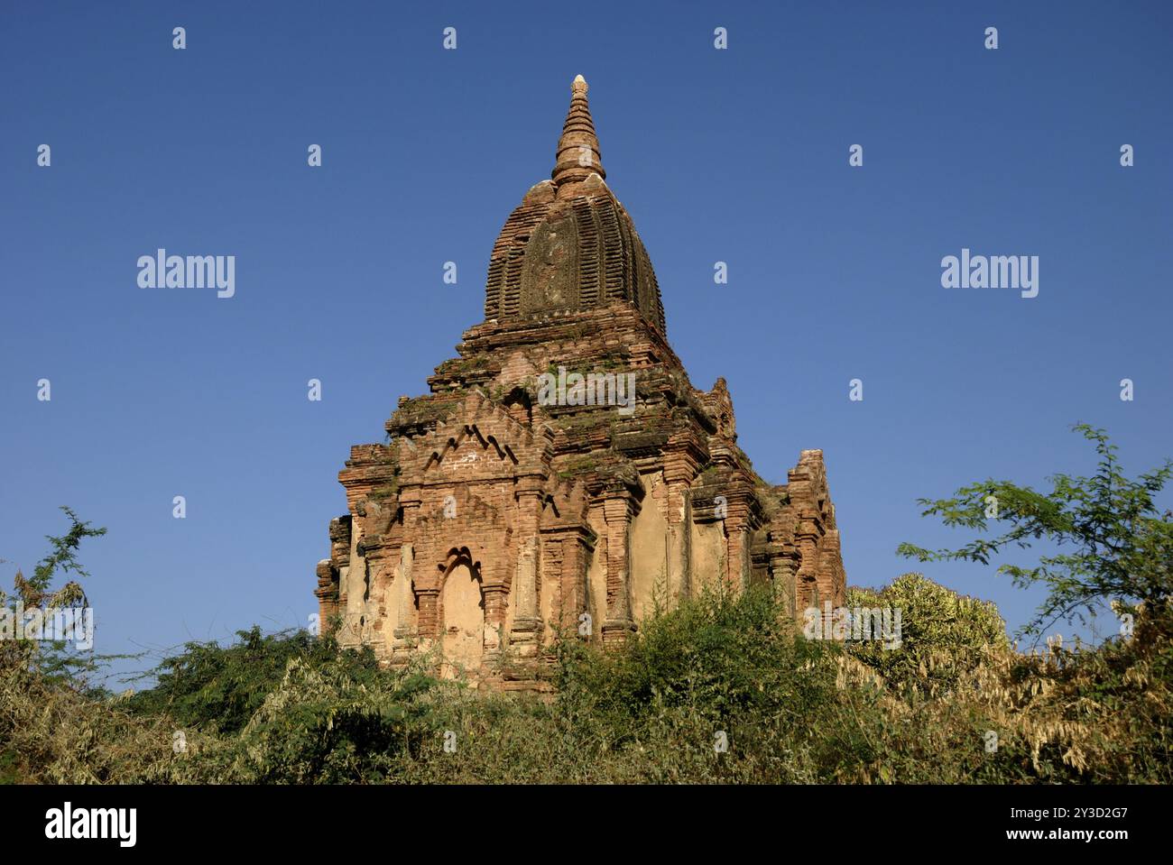 Temple dans la plaine centrale de bagan Banque de photographies et d ...