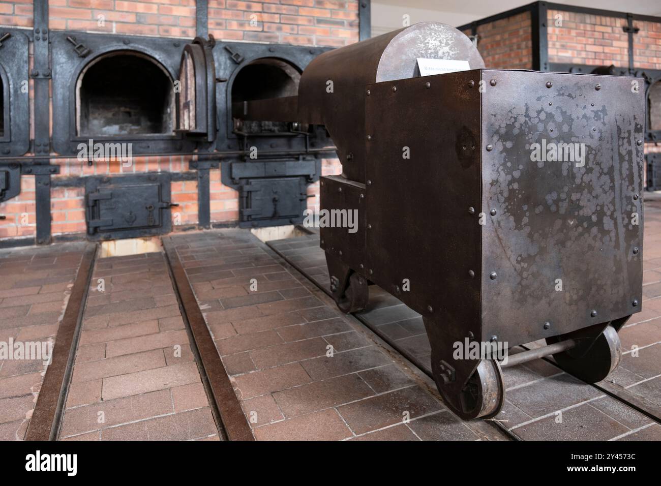 Usine d'incinération de la société Topf und Söhne dans les crématoires ...