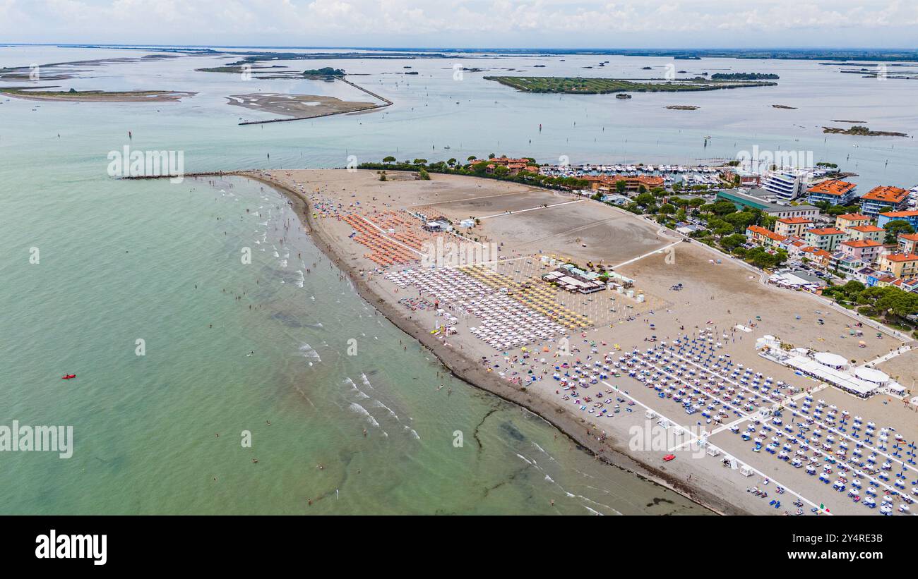 GRADO, ITALIE – 02 JUIN 2024 : plages de Grado, connues pour leurs ...
