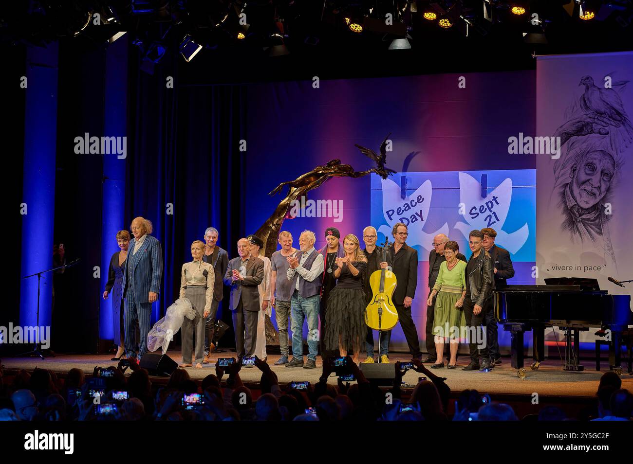 Gala zum Weltfriedenstag EUR,Deutschland,Berlin, 21.09.2024 : Abschluss ...