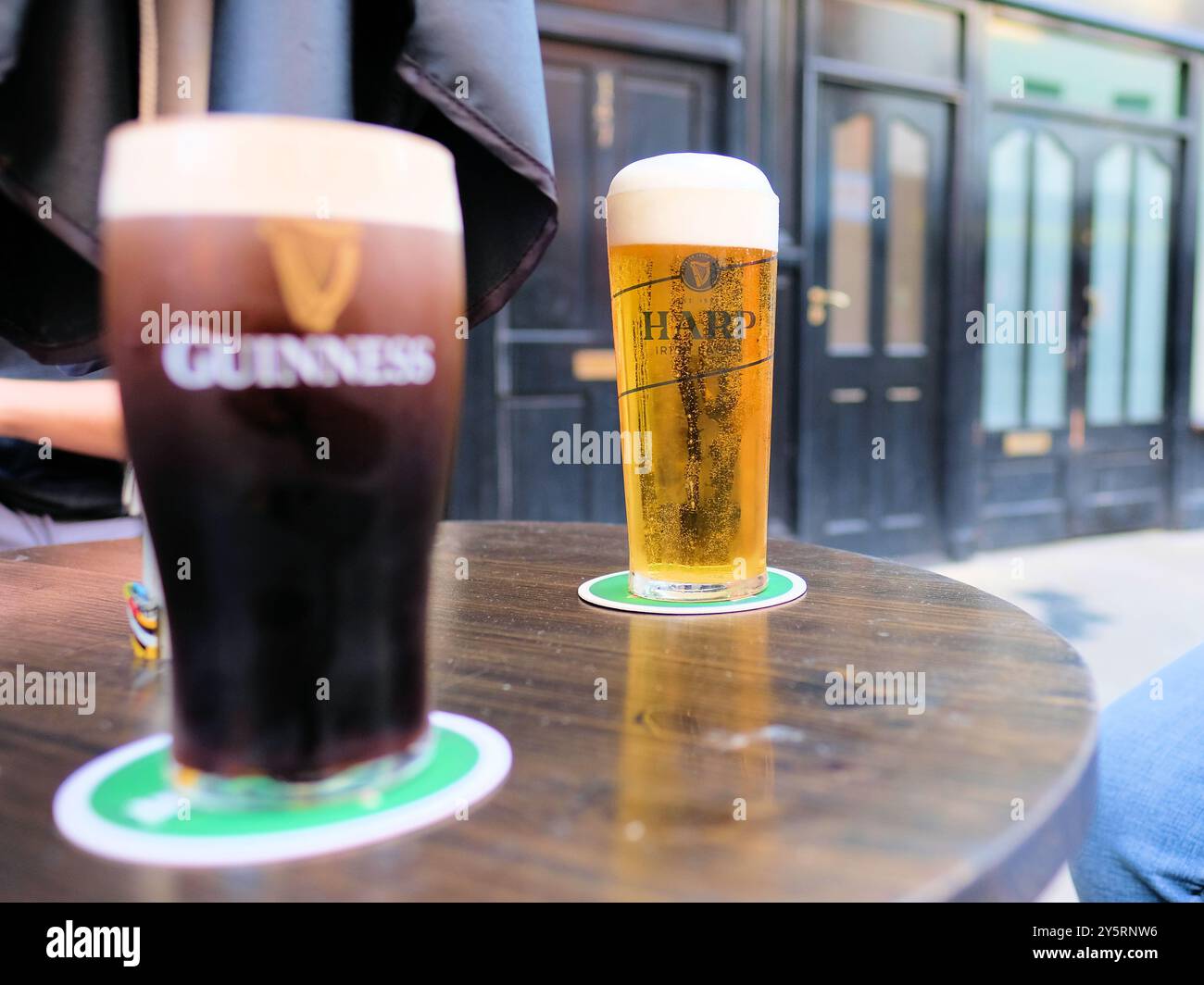 Logo harpe Banque de photographies et d’images à haute résolution - Alamy