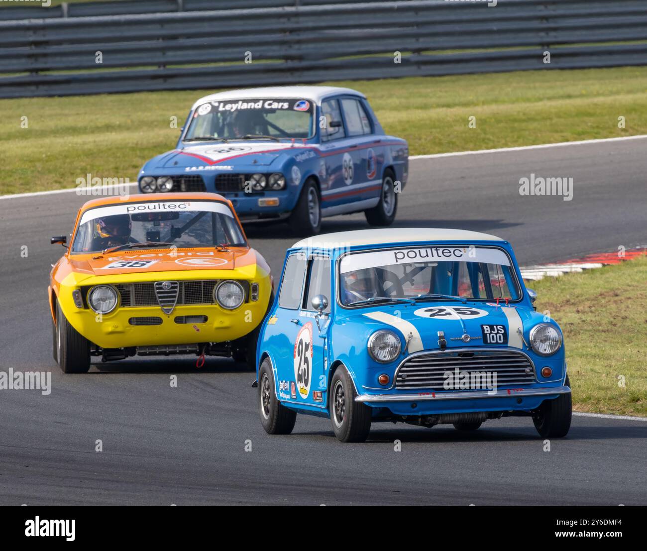 Morris mini racing car Banque de photographies et d’images à haute ...