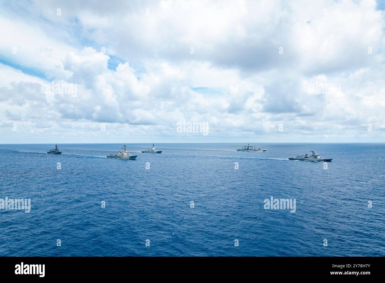 Navire de la marine hmnzs aotearoa Banque de photographies et d’images ...