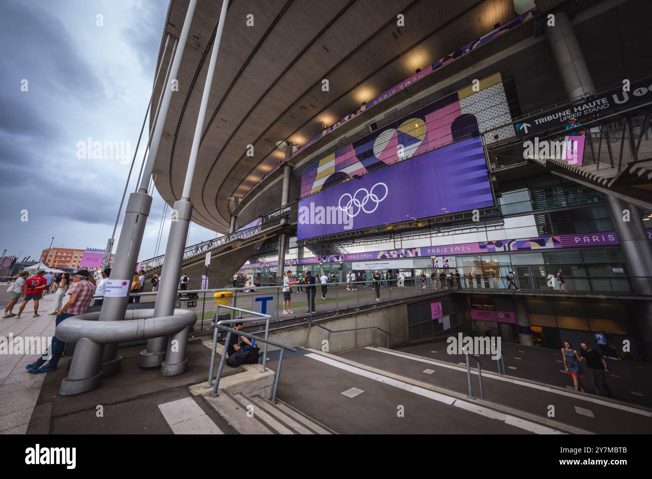 Extérieur du stade de France pendant les Jeux Olympiques de Paris 2024 ...