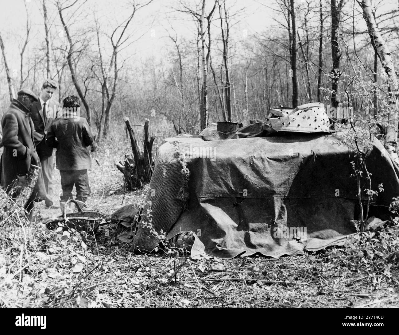 HISTOIRE DE DARENTH ROMA - DERBY SMITH, UN ROM QUI VIT DANS UNE CABANE ...