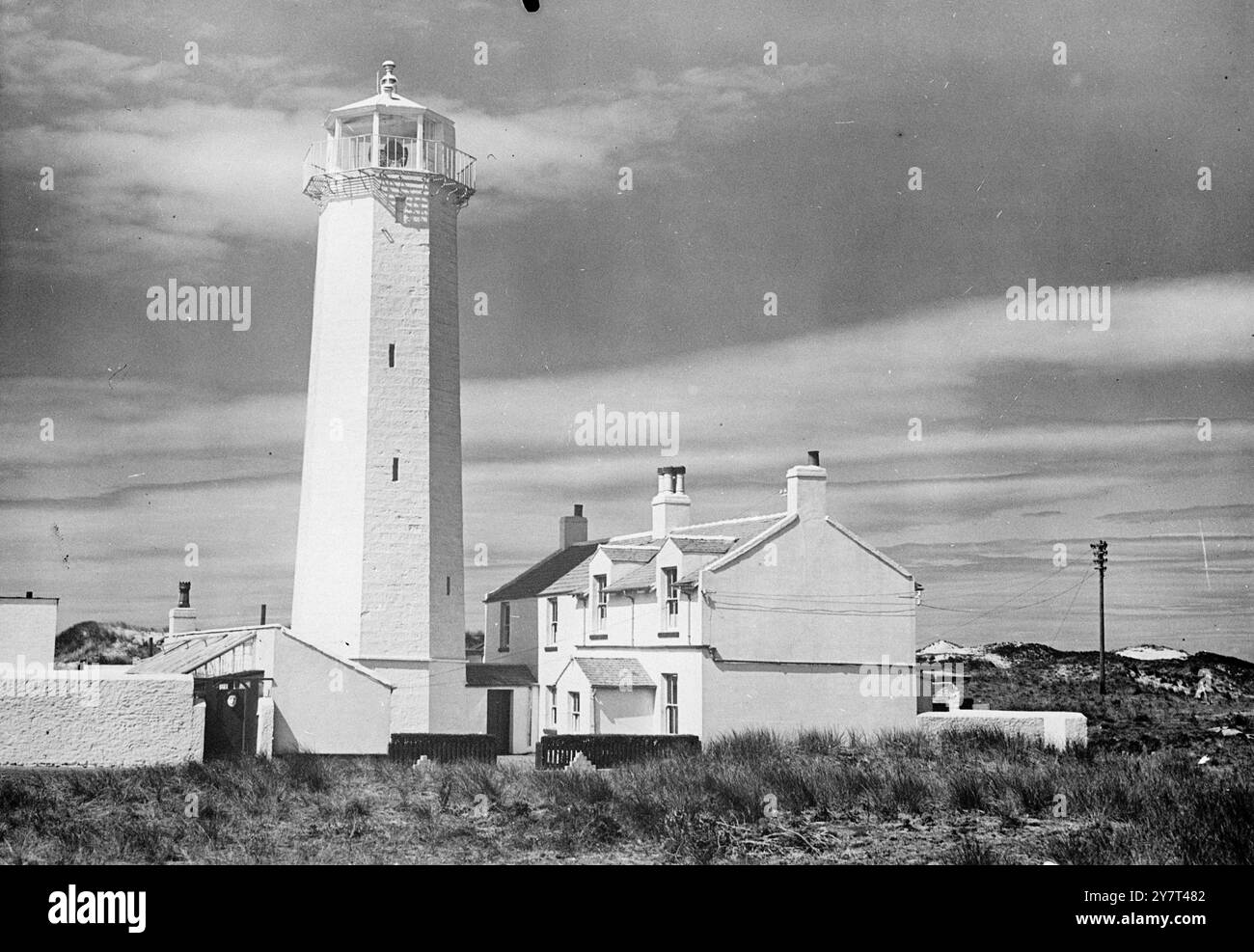 Aide effectivement Banque d'images noir et blanc - Alamy