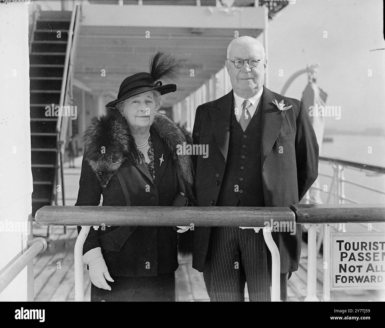 Le gouverneur général de South Afriva arrive à Southampton avec sa femme. Le très honorable ...