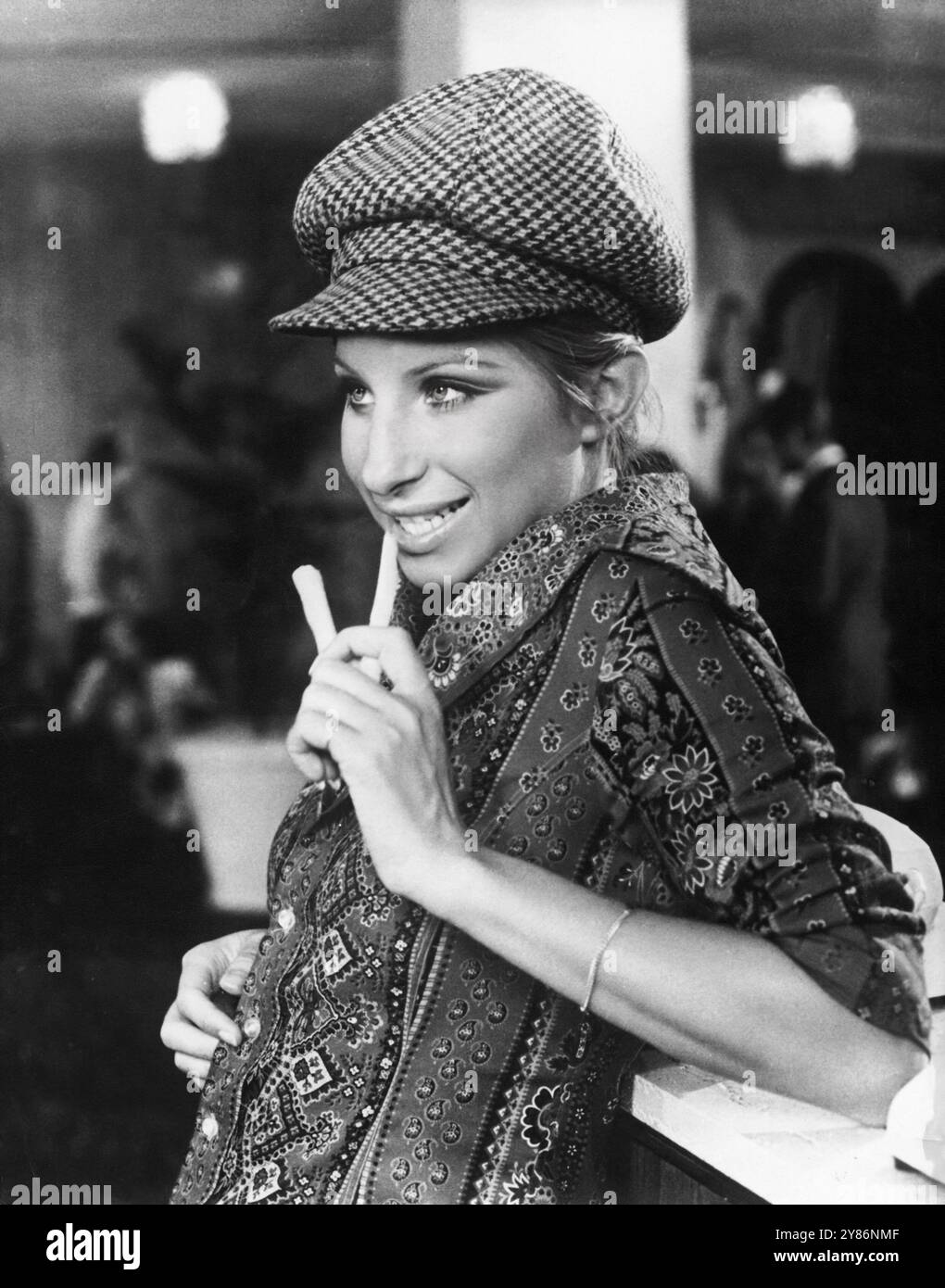 Hello dolly 1969 barbra streisand Banque de photographies et d’images à haute résolution - Alamy