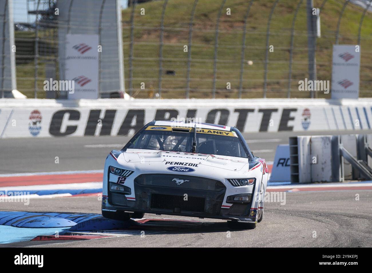 Ryan Blaney (12 ans), pilote de la série NASCAR Cup Series, court pour ...