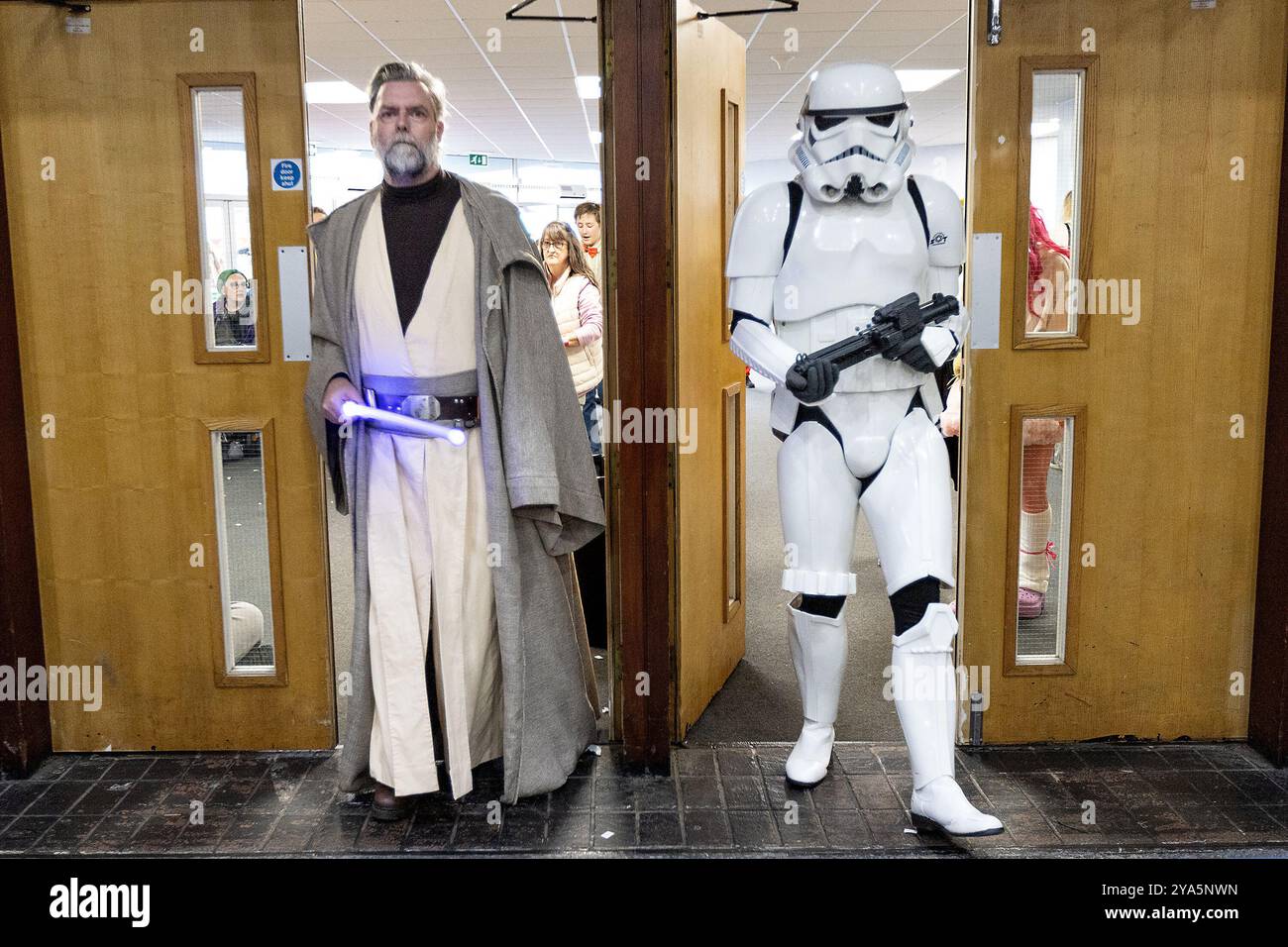 Exeter, Royaume-Uni. 11e oct. Amusement et jeux à la Comic Con 2024 qui ...