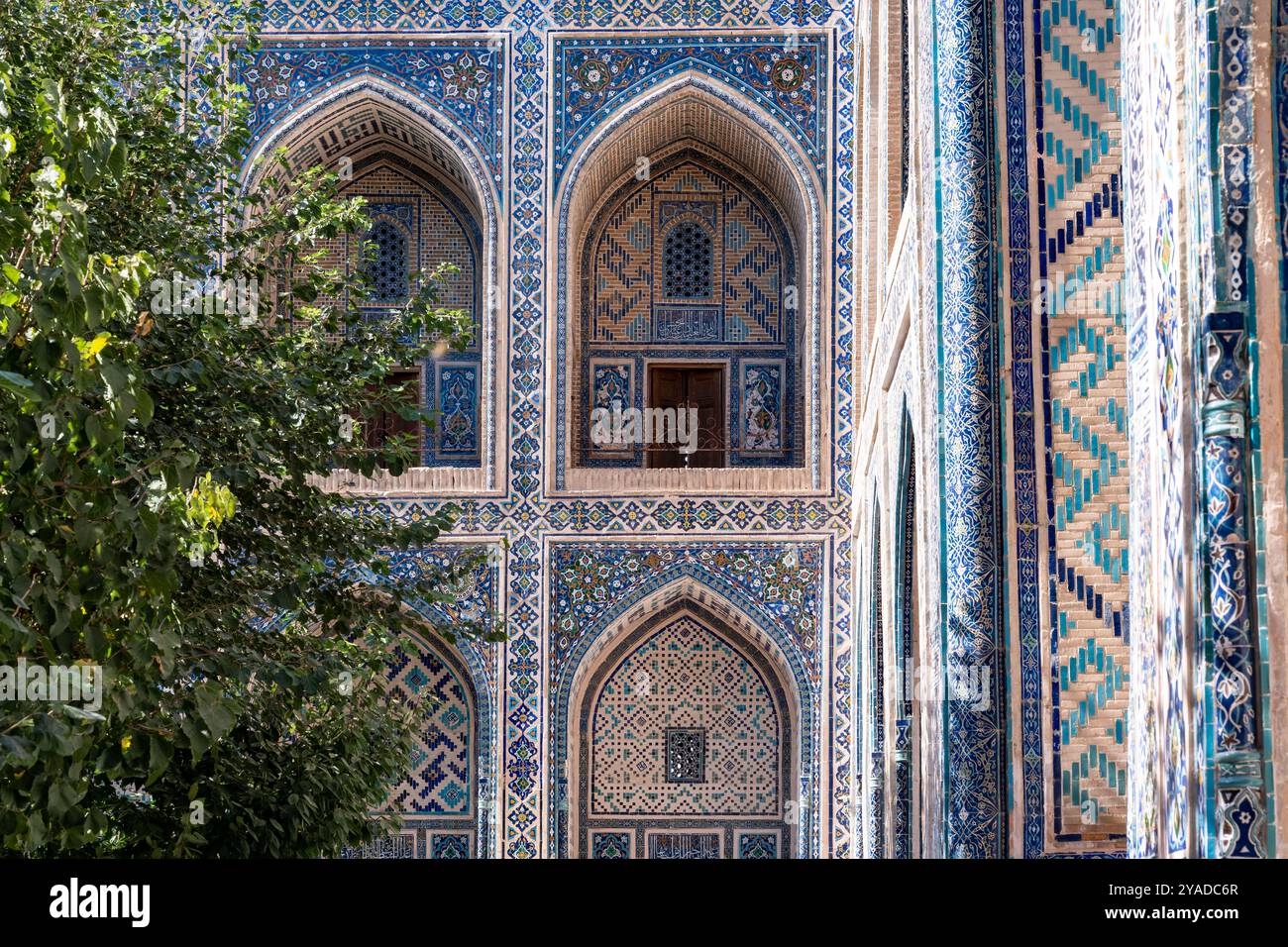 Samarcande, Ouzbékistan-12 août 2023 : particulier de la place du ...