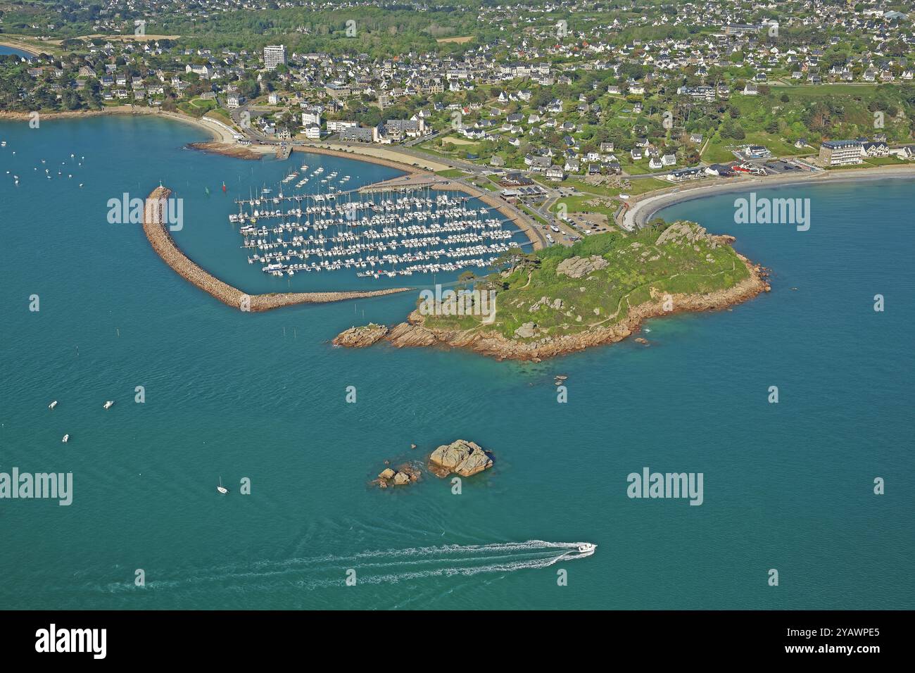 Cote du tregor Banque de photographies et d’images à haute résolution ...