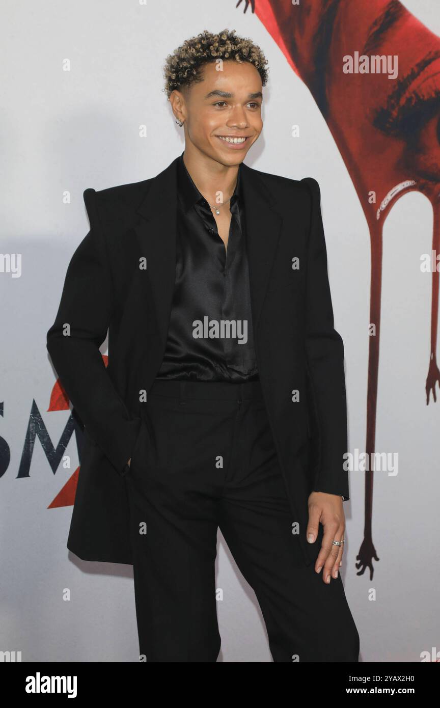 Miles Gutierrez-Riley BEI der Premiere des Kinofilms Smile 2 im ...