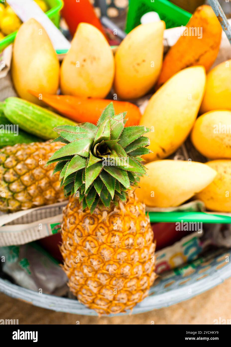 Fruits et legumes tropicaux Banque de photographies et d’images à haute ...