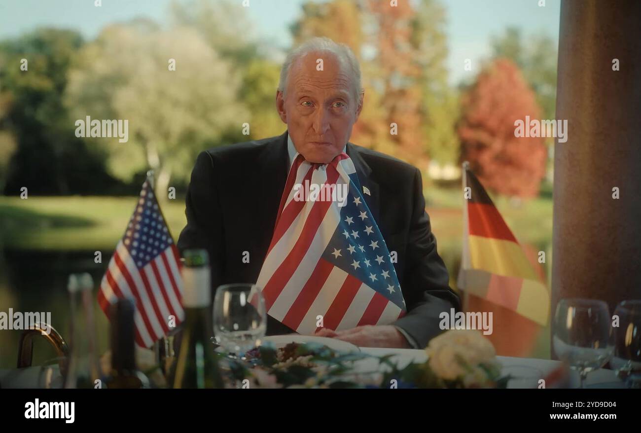 RUMEURS - PHOTOS DE FILMS. 2024 . Hongrie/Canada. Charles Dance in ...