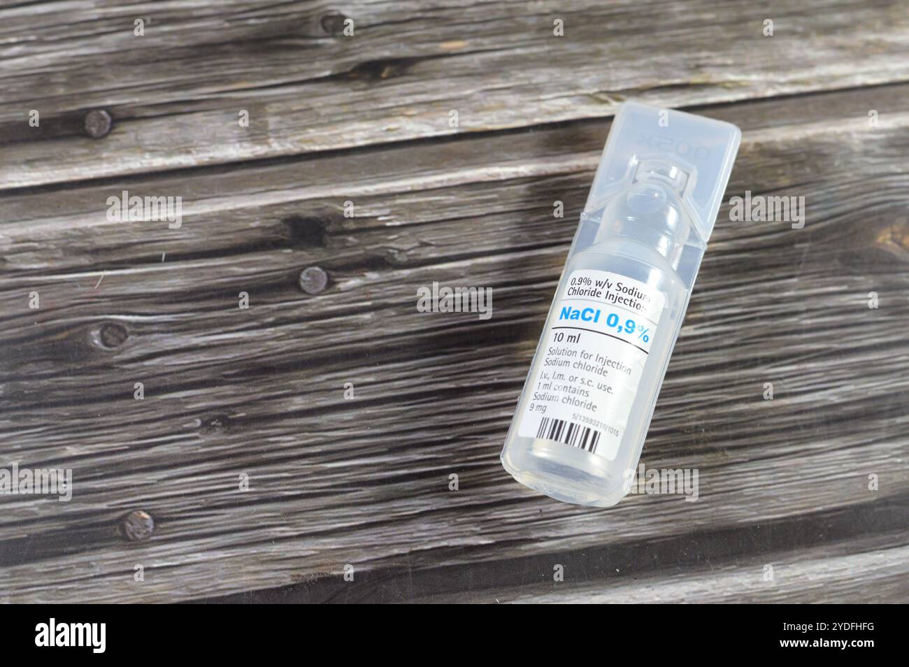 Le Caire, Egypte, 4 octobre 2024 : injection de chlorure de sodium de ...