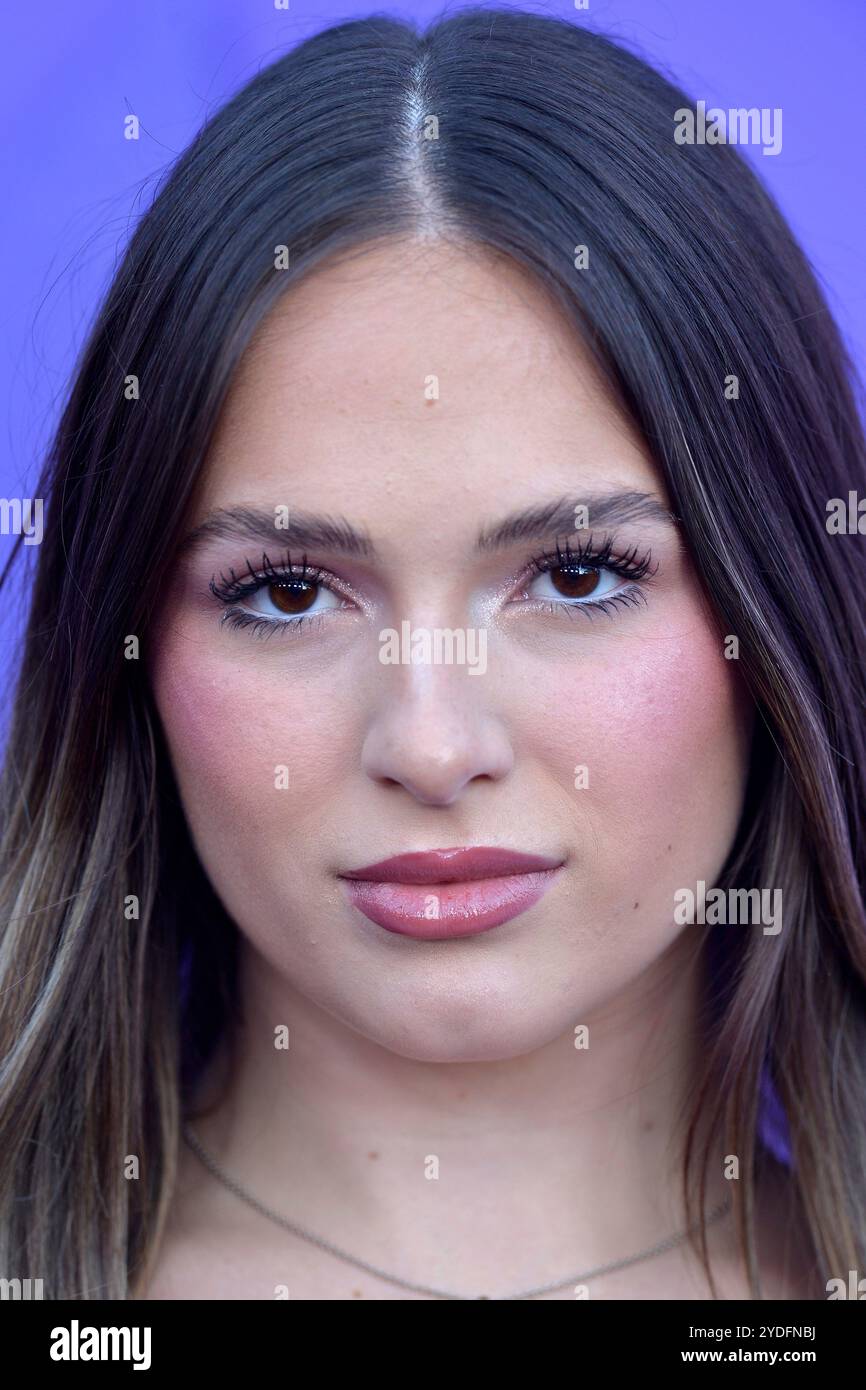 Michelle Kennelly BEI der Premiere des Netflix Konzertfilms 'Olivia ...