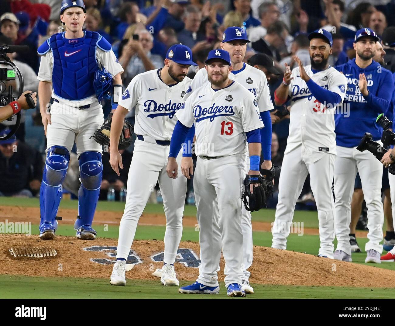 Los Angeles, États-Unis. 26 octobre 2024. Les joueurs des Los Angeles Dodgers célèbrent leur ...