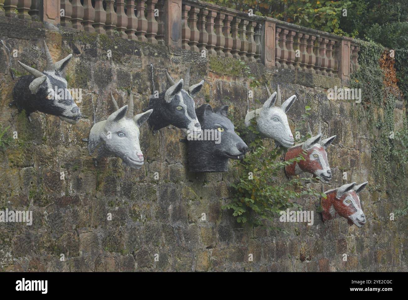 Sculptures de Pasquale Ippolito sur le conte des Frères Grimm le loup ...