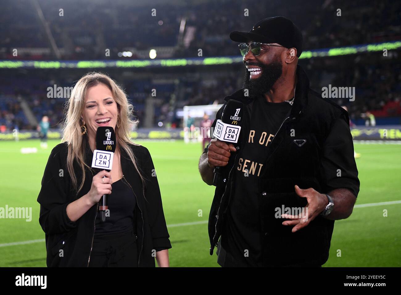 Ambre Godillon (journaliste DAZN) - KAARIS lors du match de Ligue 1 ...