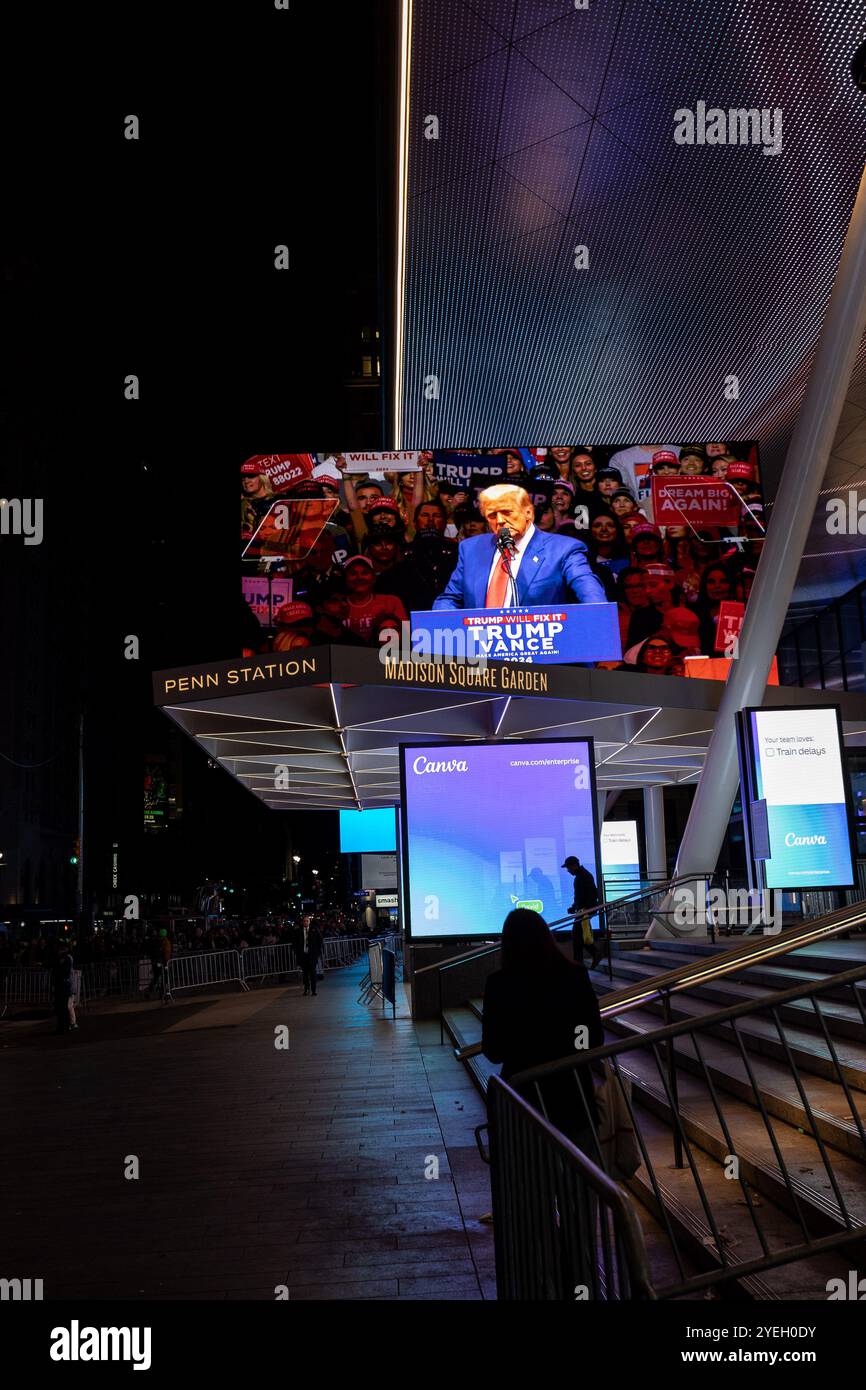 Donald trump sur jumbotron au msg 2024 Banque de photographies et d ...