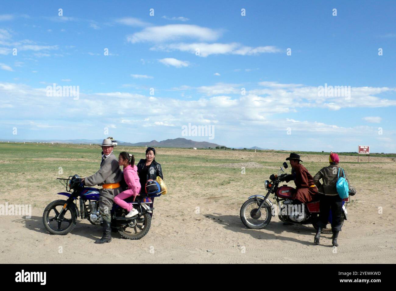 Mongol people Banque de photographies et d’images à haute résolution ...