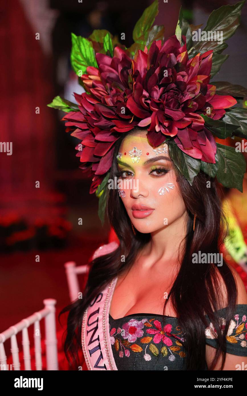 Miss Universe Catrinas Gala Catwalk Miss Universe Sheynnis Palacios ...