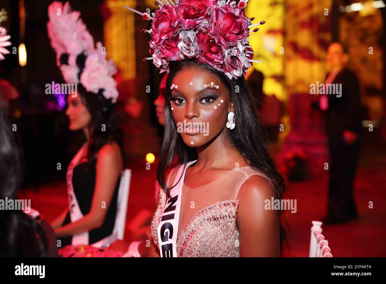 Miss Universe Catrinas Gala Catwalk Miss Nigeria Chidimma Adetshina ...