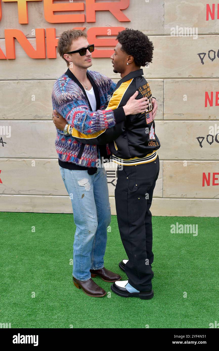 Drew Starkey und Jonathan Daviss beim Netflix événement Poguelandia ...