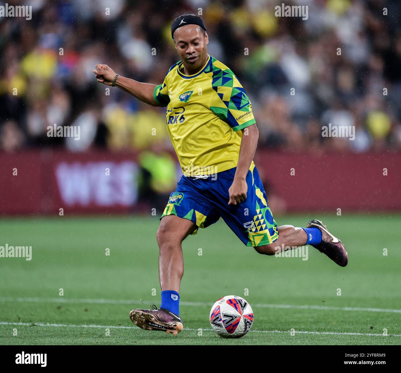 Ronaldinho du XI de Ronaldinho en action lors du match d'exposition ...