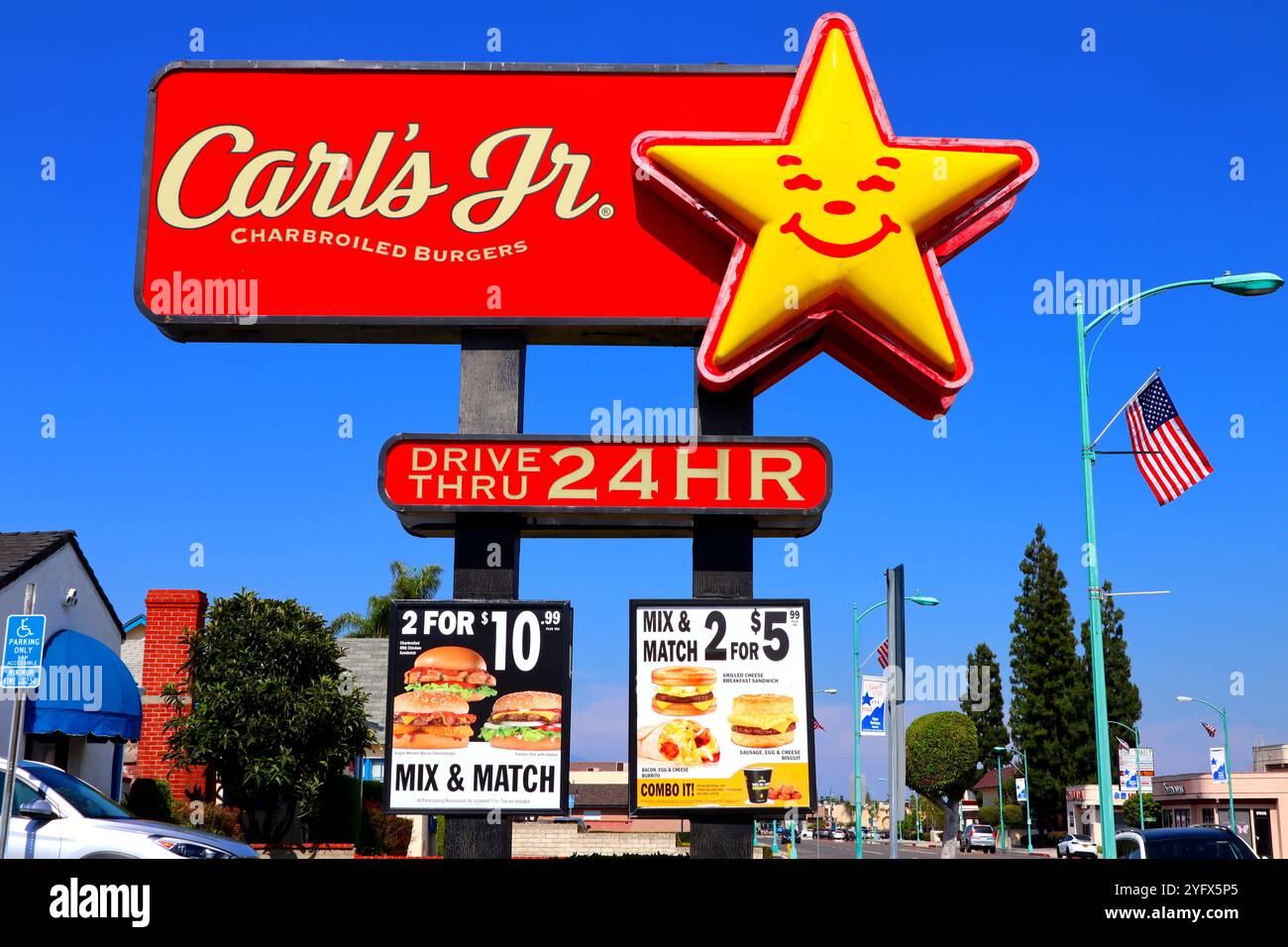 Carls jr restaurant logo Banque de photographies et d’images à haute ...