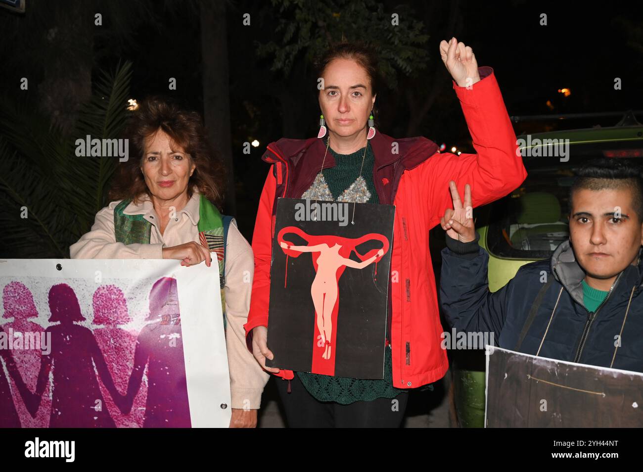 Athènes, Grèce. 7 novembre 2024. Des membres du groupe féministe ...