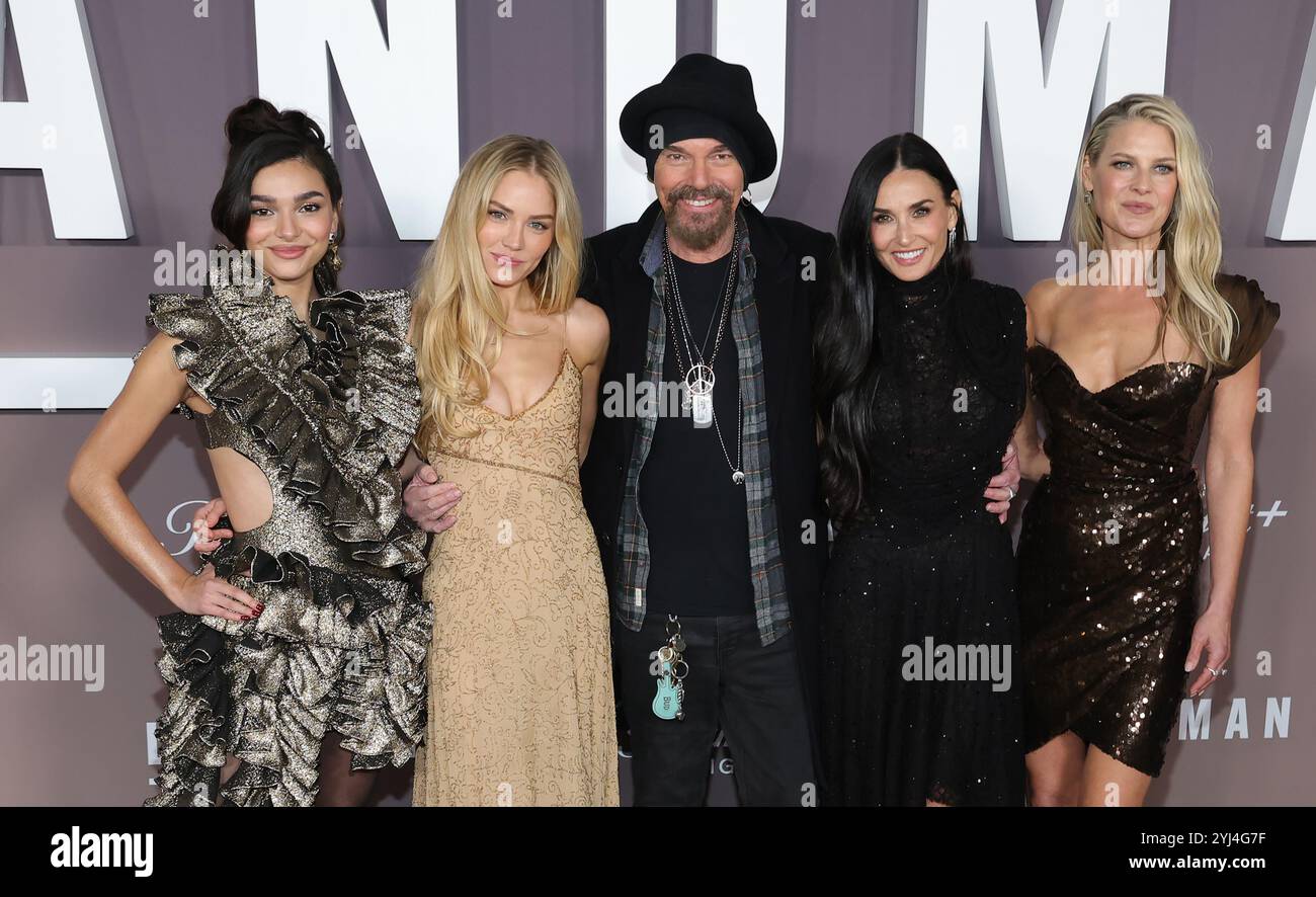 LOS ANGELES, CA - 12 NOVEMBRE : Paulina Chávez, Michelle Randolph ...