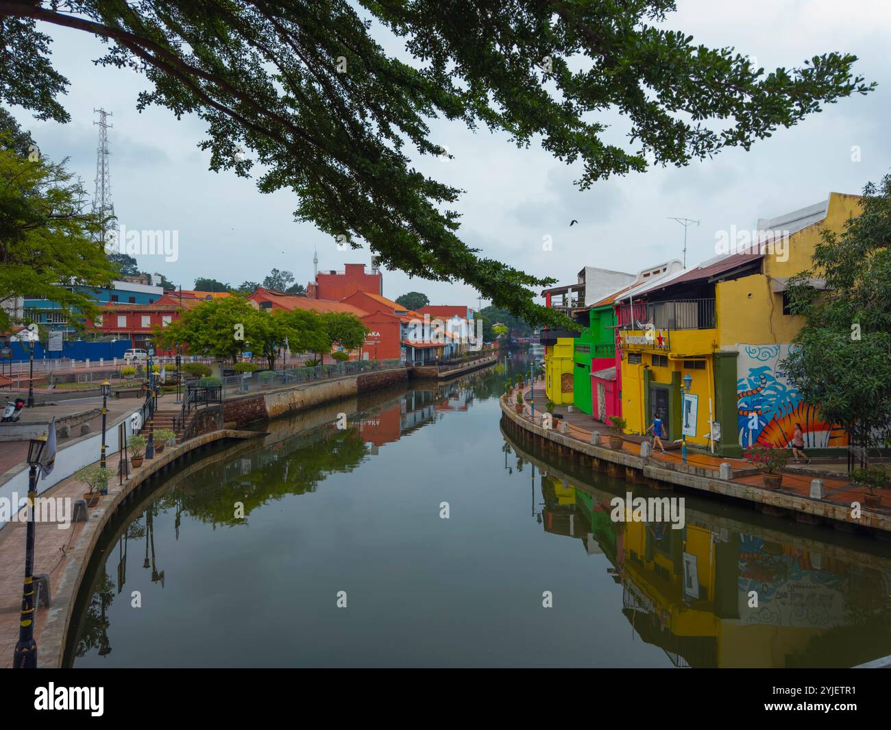 Rivière Malacca depuis Jambatan Chan Koon Chen Bridge dans le centre ...