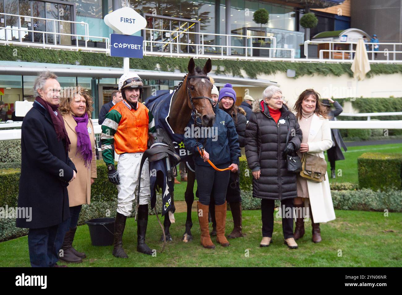 Ascot, Berkshire, Royaume-Uni. 23 novembre 2024. SCARLET O’TARA monté ...
